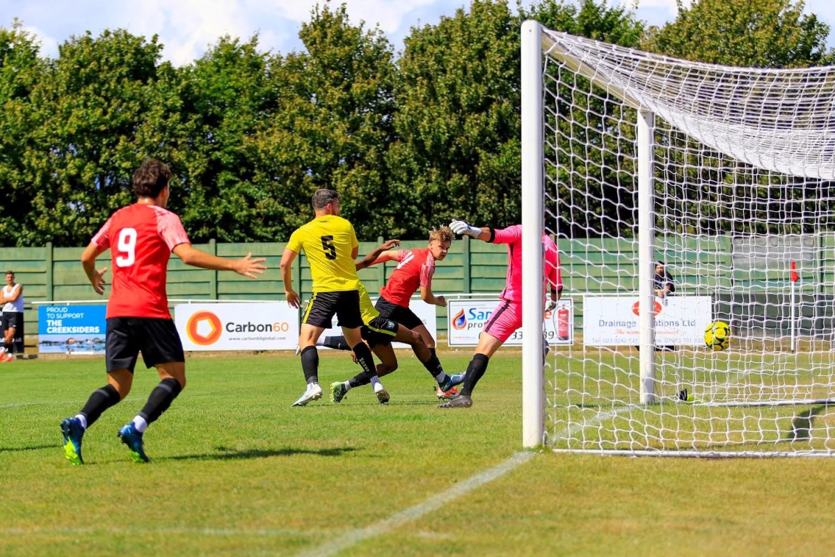 Fareham Town FC 4–0 Hamble Club - Match Report - Fareham Town
