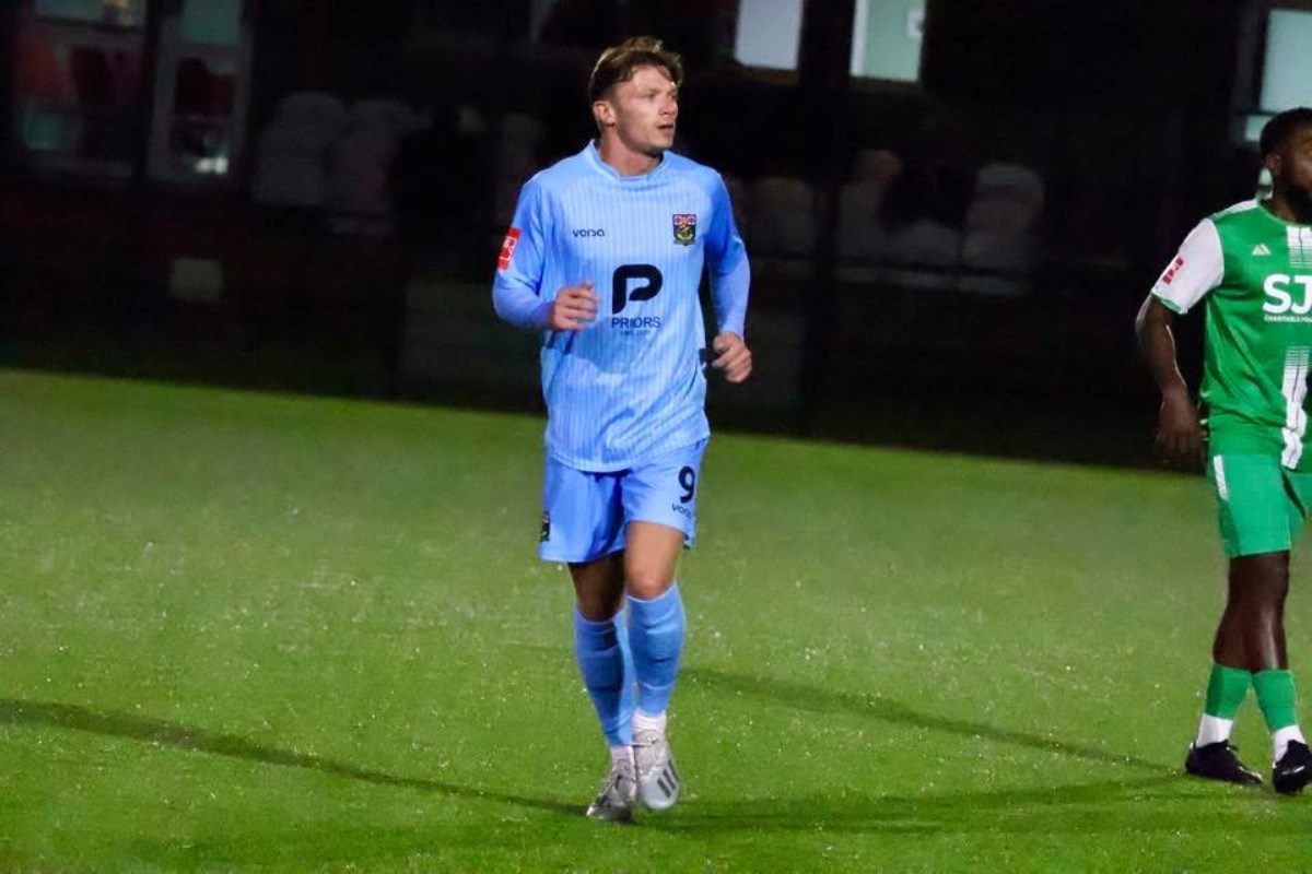 Hendon 7–1 Fareham Town FC - Match Report - Fareham Town