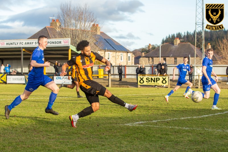 INTERVIEW: Robbie Foster (Huntly v Lossiemouth) - Huntly Football Club