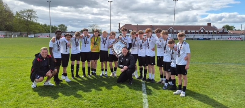 Under 14's Secure Cup Win - COLLINGHAM JUNIORS FC