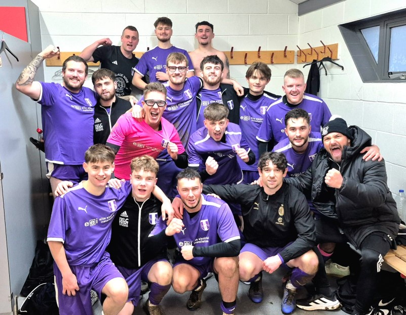 Hobbs go 5pts clear - Daventry Town