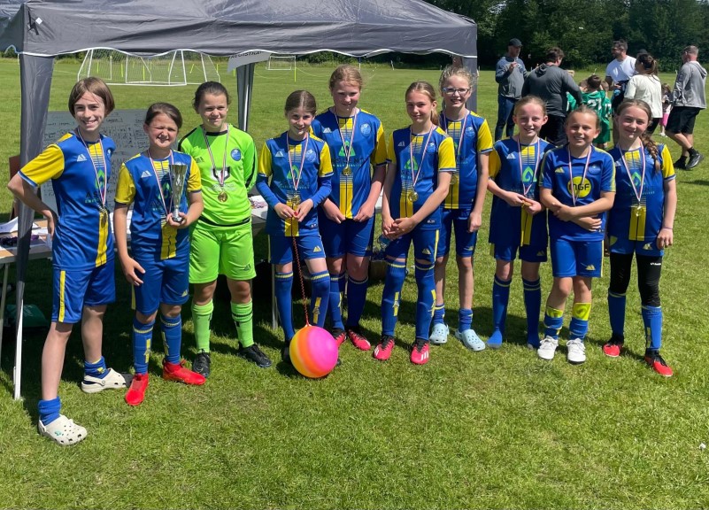 Under 11’s Girls Shine in Pre-Season Tournament Victory - Golborne ...