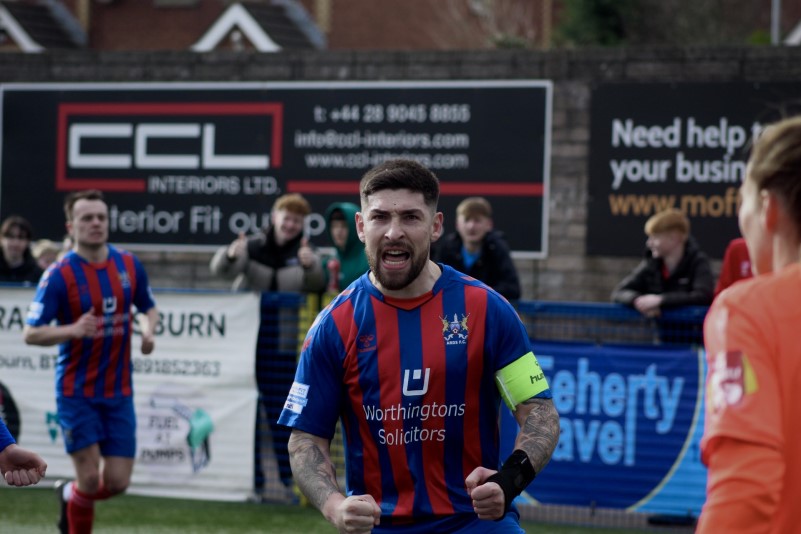 Captain Michael Ruddy Re-signs - Ards Football Club
