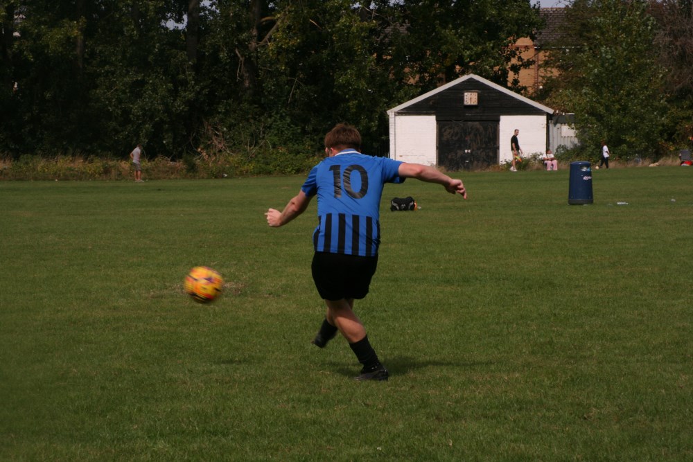 Parkside Sundays Off the Mark with Hard-Fought Draw - Parkside FC