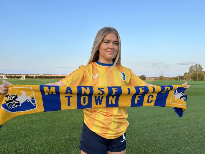 New Signing - Mansfield Town Ladies FC