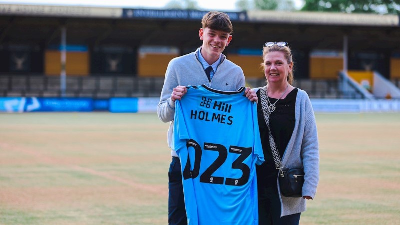 FC complete Peter Holmes signing - Biggleswade FC