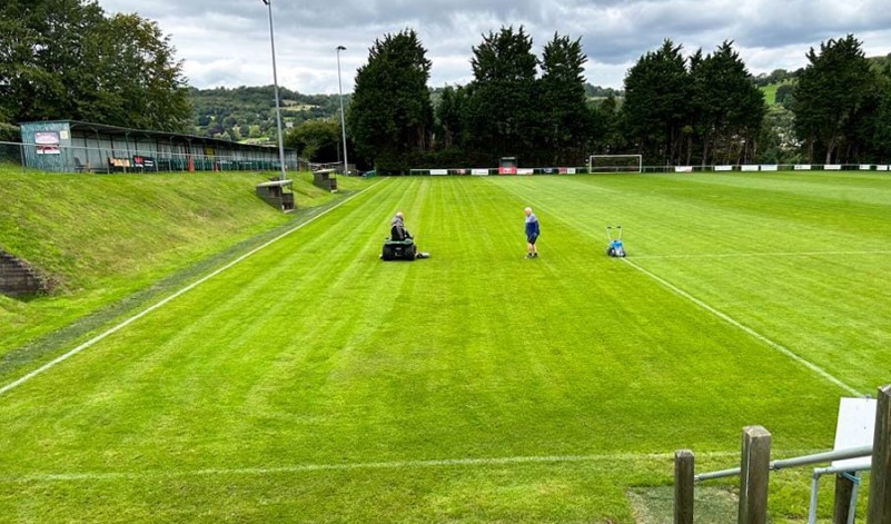 PREVIEW: STRAIGHT BACK ON THE ROAD TO LARKHALL ATHLETIC - Malvern Town FC