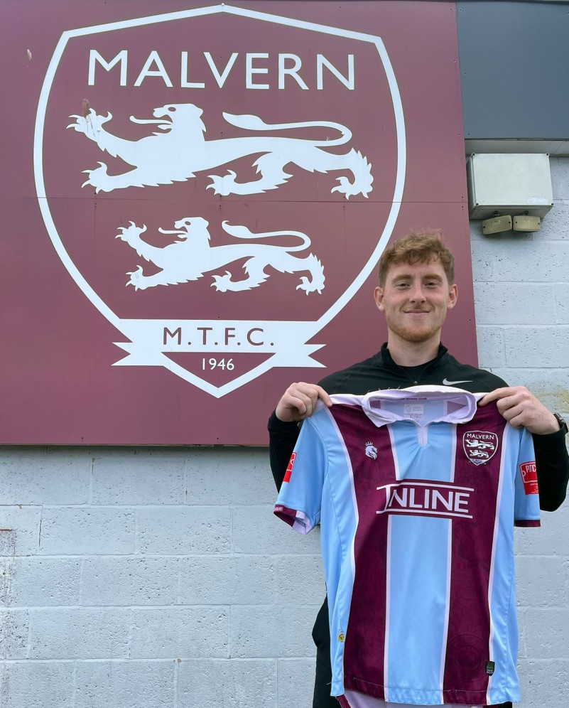 Malvern Town FC, BREAKING: DEFENSIVE OPTIONS STRENGTHENED AS JOHNSON ...