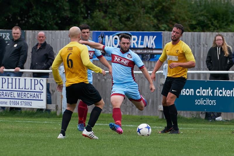 AARON GRIFFITHS: HAPPY WITH HIS FORM - Malvern Town FC