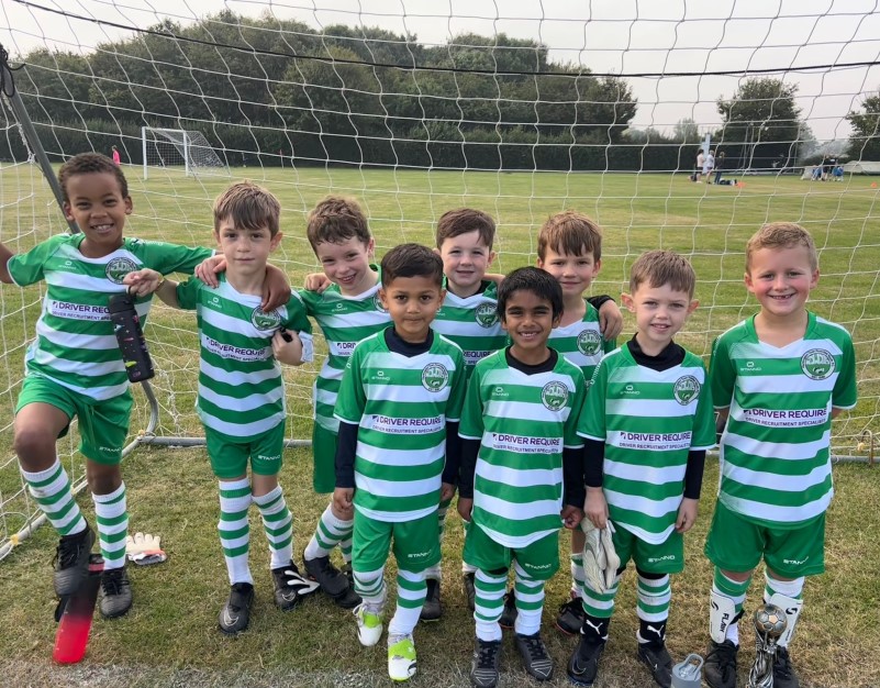 U7 Greens secure sponsorship for their first season - Huntingdon Town ...