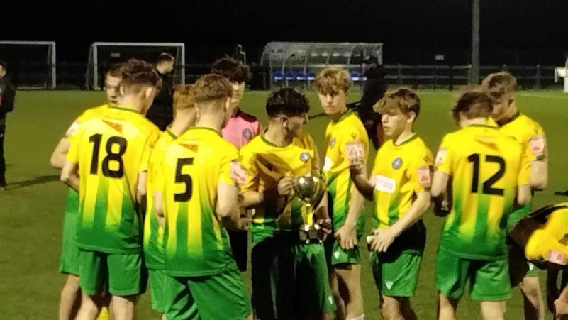 YOUNG BAGGIES DOUBLE WINNERS AND CHAMPIONS FINALISTS - Badshot Lea ...