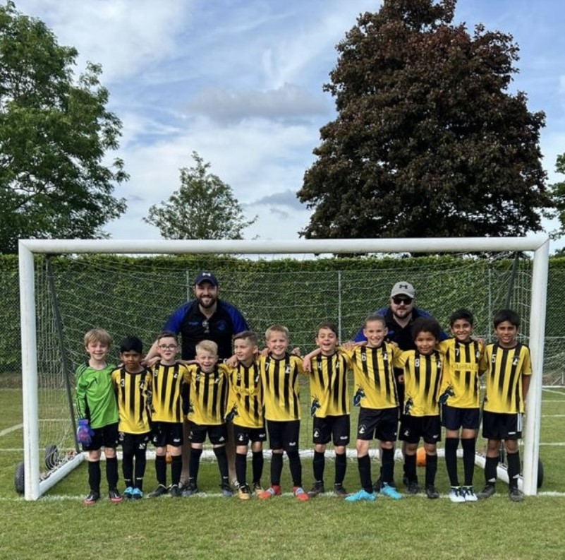 U8 Blues Train With The Hornets - Everett Rovers FC