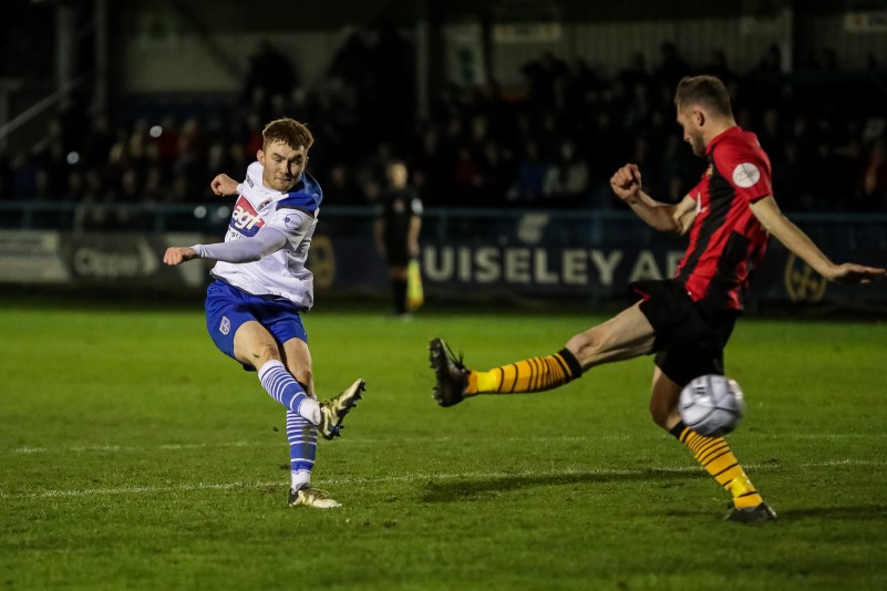 Tigers sign Regan Hutchinson - Worksop Town FC