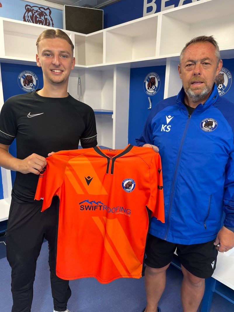 Chris Swift signs - Bearsted FC