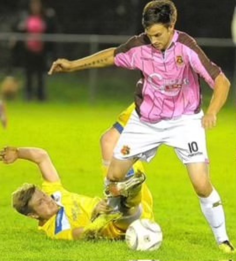 STRIKER PETHICK SIGNS FOR RESERVES - Saltash United Football Club