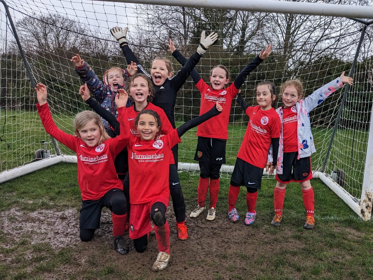 Goring Robins U9 Girls Goring Robins FC | Goring, Oxfordshire