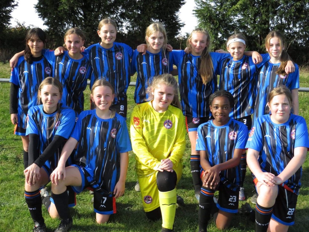 U15s Girls 2024/25 - West End Terriers FC